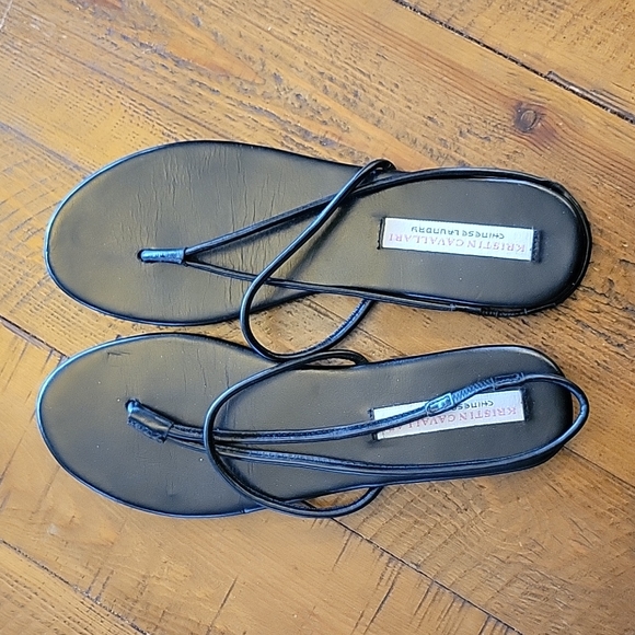Chinese Laundry | Shoes | Cavallari Black Flip Flops | Poshmark